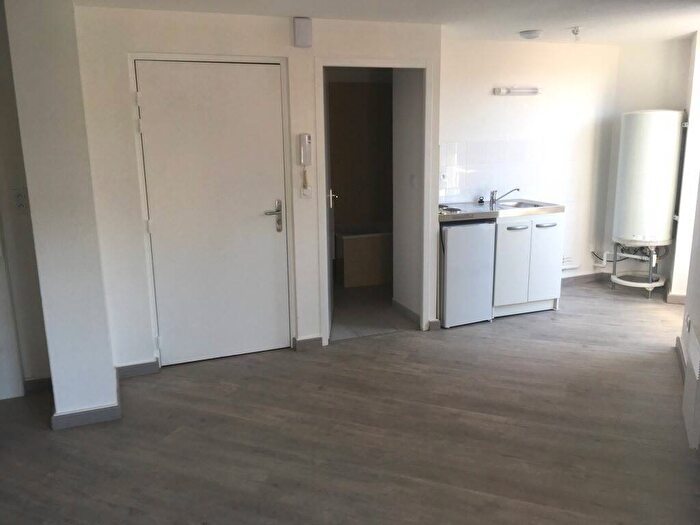 Appartement à louer - Saint Georges, Périgueux - 1 pièce