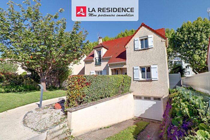 Maison 6 pièces à vendre à Maurecourt