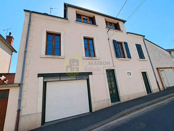Maison 7 pièces à Vierzon, Colombier, Cité scolaire, à vendre