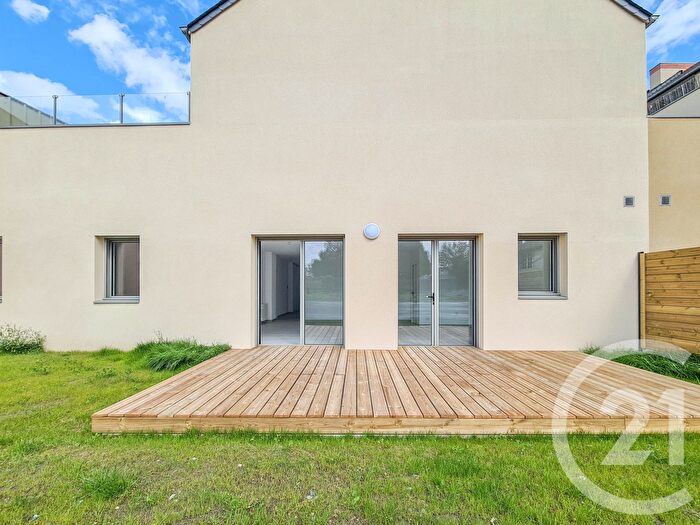 Appartement à vendre - Combourg - 4 pièces - 3 chambres