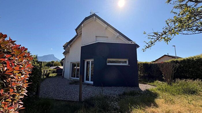 Maison 5 pièces à La Ravoire, à louer