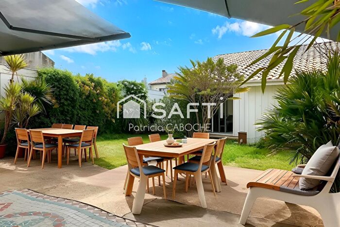 Maison à vendre - Mérignac, Arlac - 5 pièces - 4 chambres