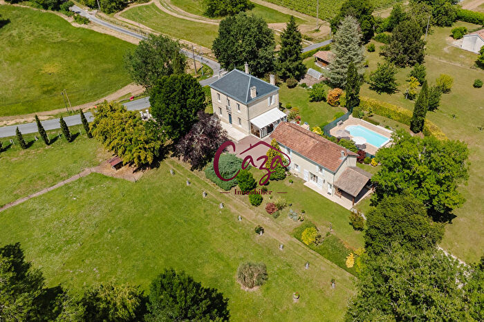 Maison à vendre - Saint-Laurent-dArce - 11 pièces - 6 chambres