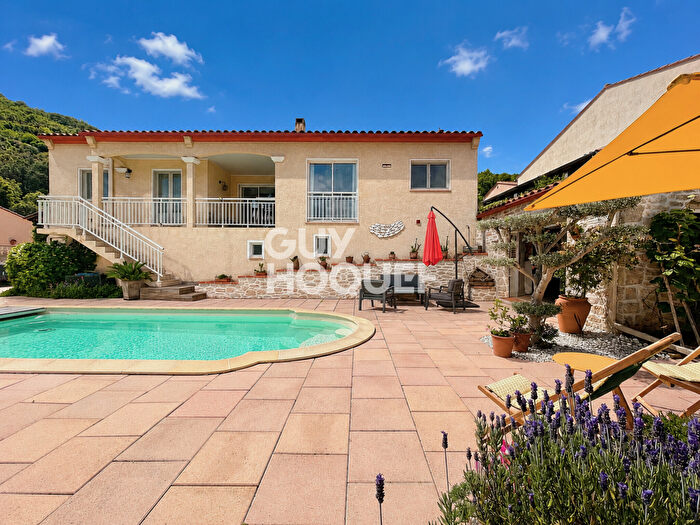 Maison 6 pièces à vendre à Reynès