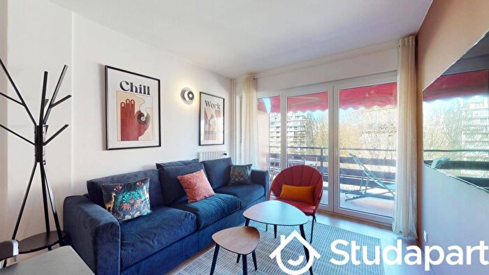 Appartement à louer - Saint Lazare, Marseille ème arrondissement - 1 pièce - 1 chambre