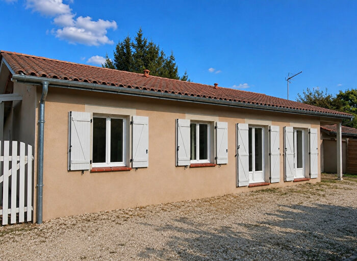 Maison 4 pièces à louer à Lavernose-Lacasse