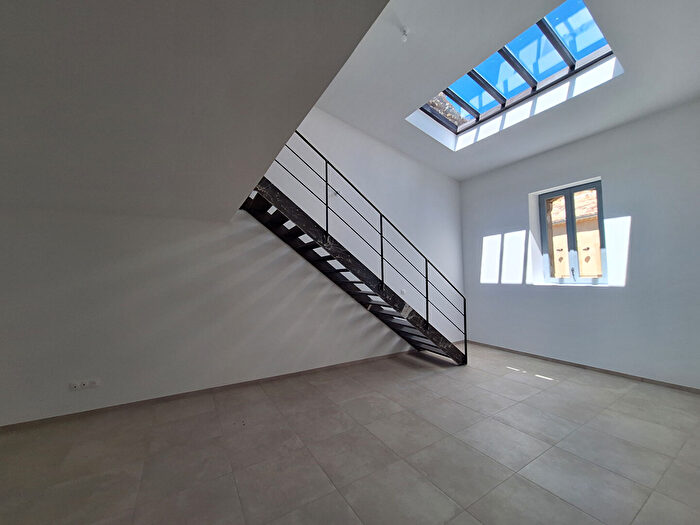 Appartement à vendre - Suze-la-Rousse - 4 pièces - 3 chambres