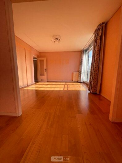 Appartement à vendre - Troyes - 4 pièces - 2 chambres