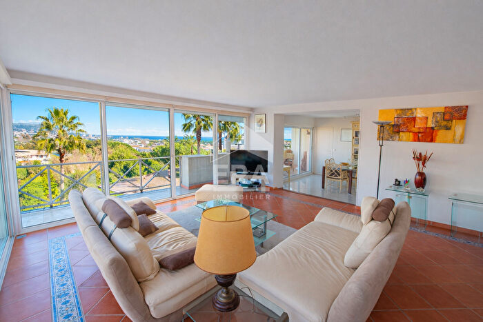 Appartement à vendre - Mandelieu-la-Napoule, Les Termes - 5 pièces - 3 chambres