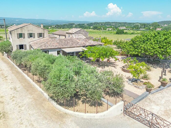 Maison 7 pièces à Oppède, à vendre