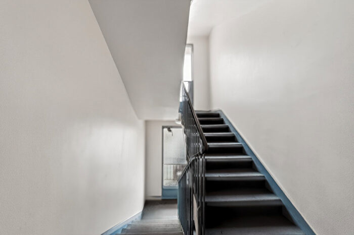 Appartement 1 pièce à Clamart, Gare, à vendre