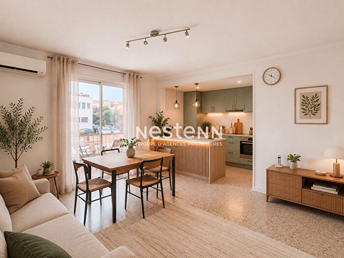 Vallauris, Golfe Juan, Vieux Port : Appartement 1 pièce à vendre
