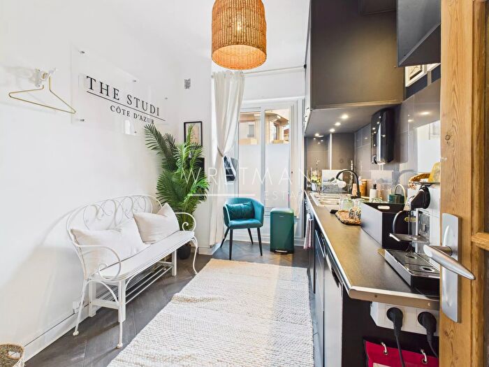 Appartement à vendre - Antibes, Coeur de ville - 2 pièces - 1 chambre