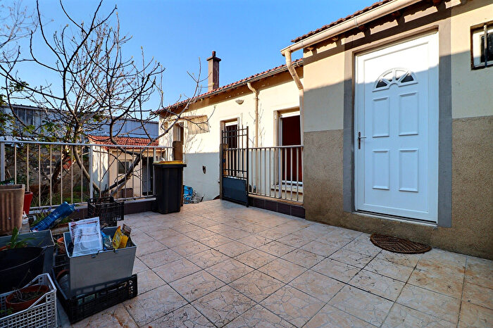 Maison à vendre - Aubervilliers, Landy-Plaine, Marcreus, Pressensé - 5 pièces - 4 chambres