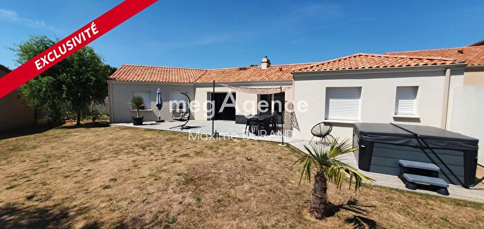 Maison à vendre - Saint-Macaire-en-Mauges - 6 pièces - 4 chambres