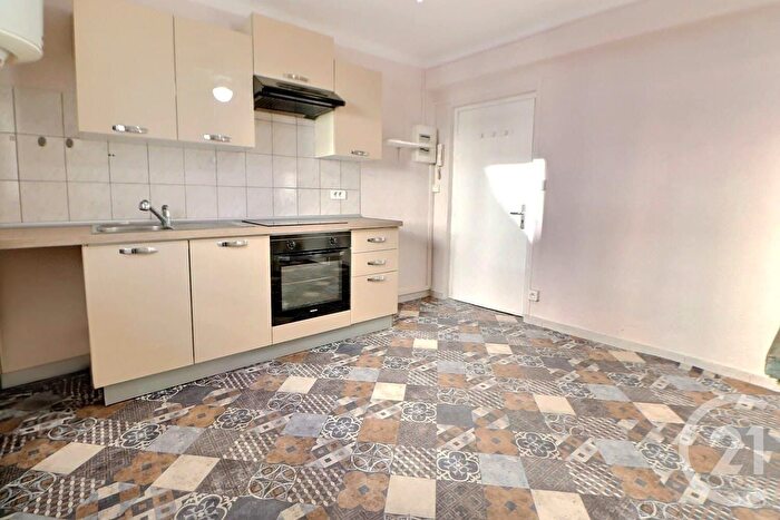 Appartement à vendre - Saint-Raphaël, Centre-ville - 2 pièces - 1 chambre