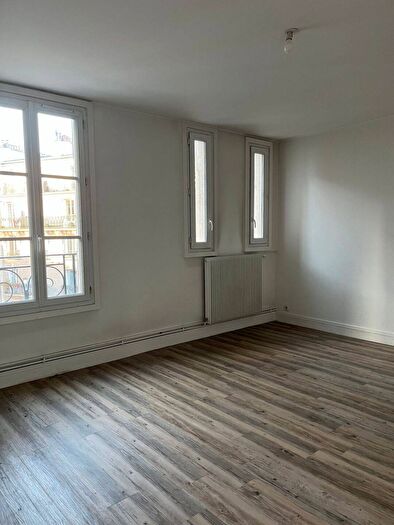 Télégraphe-Pelleport Saint Fargeau, Paris 20ème arrondissement - Appartement 2 pièces à louer