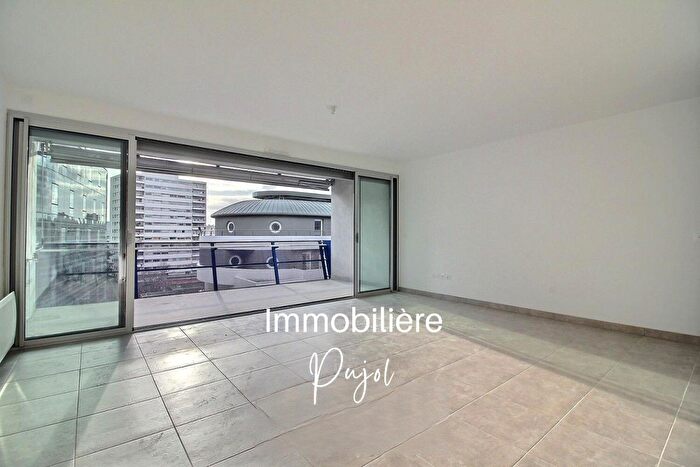 Appartement à louer - Marseille e , Les Chartreux - 3 pièces - 2 chambres