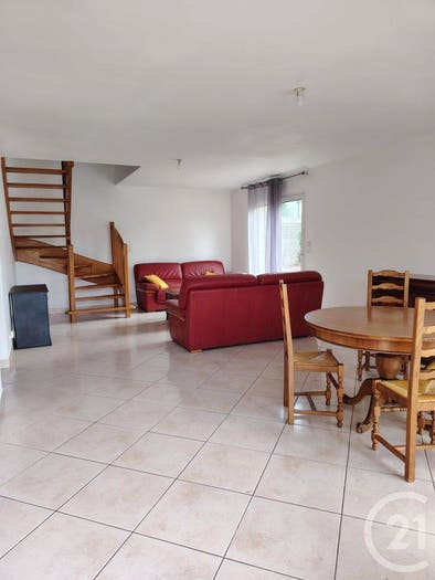 Maison 6 pièces à Theix-Noyalo, à louer