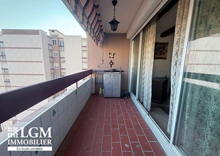 Appartement à vendre - Vitrolles, Centre-ville, Roucas, Les Pins, Le Liourat - 4 pièces - 3 chambres