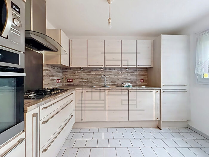 Maison 6 pièces à Persan, à vendre