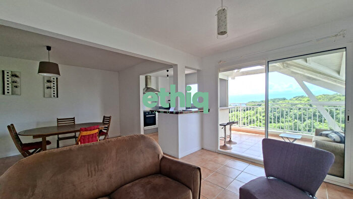Le Gosier : Appartement 3 pièces à louer