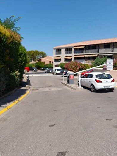 Appartement à louer - Plan de la Mer-Fregate-Rampale-Alon, Saint-Cyr-sur-Mer - 1 pièce