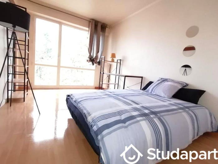 Mousseau-Bonhomme en Pierre, Évry-Courcouronnes : Appartement 1 pièce à louer