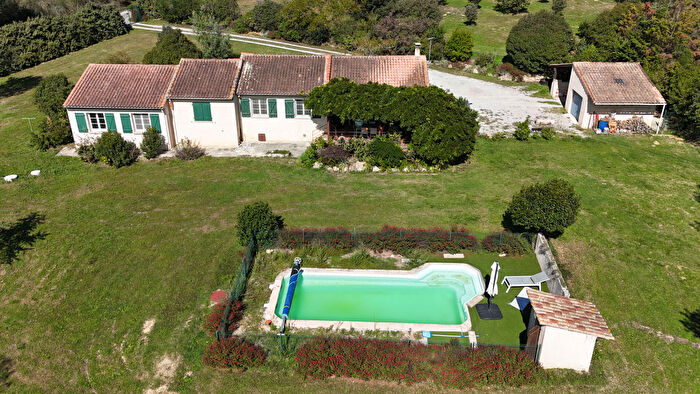 Maison à vendre - Castelnaudary - 6 pièces - 5 chambres