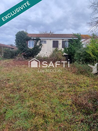 Maison à vendre - Brie-sous-Matha - 4 pièces - 3 chambres