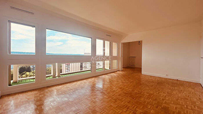 Appartement 3 pièces à vendre à Nanterre, Vieux Pont