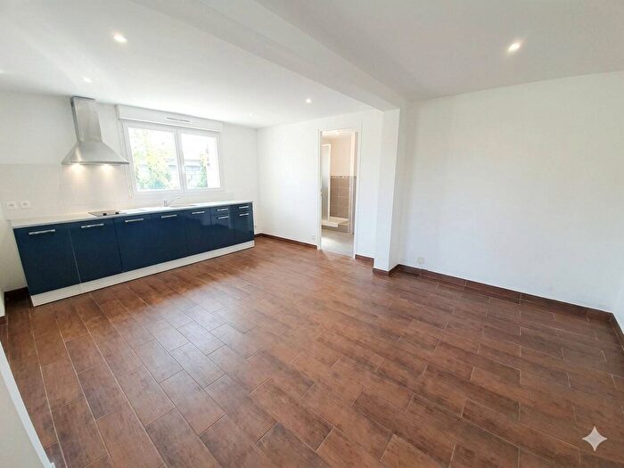 Appartement à louer - Noiseau - 1 pièce