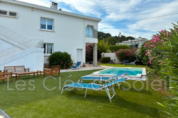 Maison 8 pièces à vendre à La Valette-du-Var, Sainte-Cécile, Les Horts