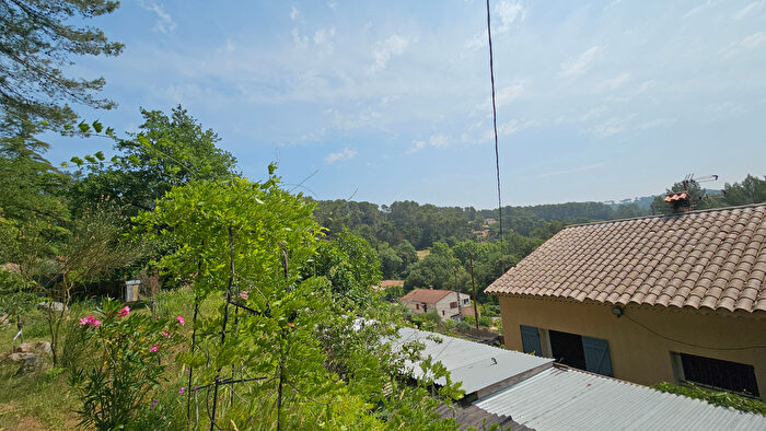 Maison à vendre - Le Luc - 6 pièces - 4 chambres