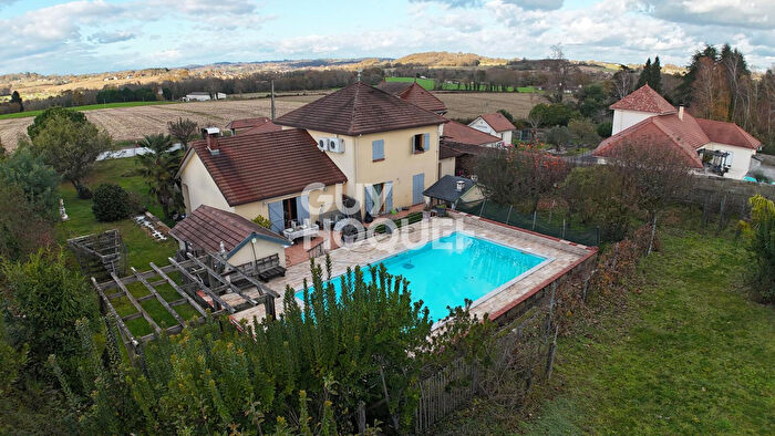 Maison à vendre - Sainte-Suzanne, Orthez - 9 pièces - 5 chambres