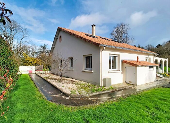 Maison à vendre - Couëron, Villages - 7 pièces - 5 chambres