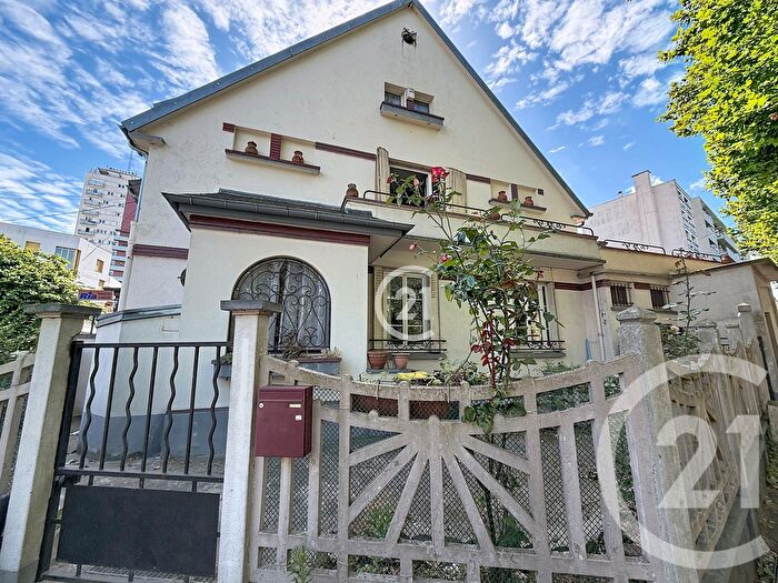 Maison 6 pièces à Montreuil, Bel Air, Grand Pêchers, à vendre