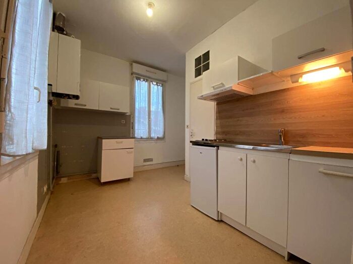 Appartement à louer - Centre-Halles Carnot, Limoges - 2 pièces - 1 chambre