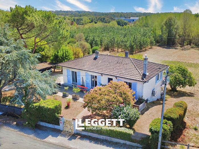 Saint-Aigulin : Maison 6 pièces à vendre