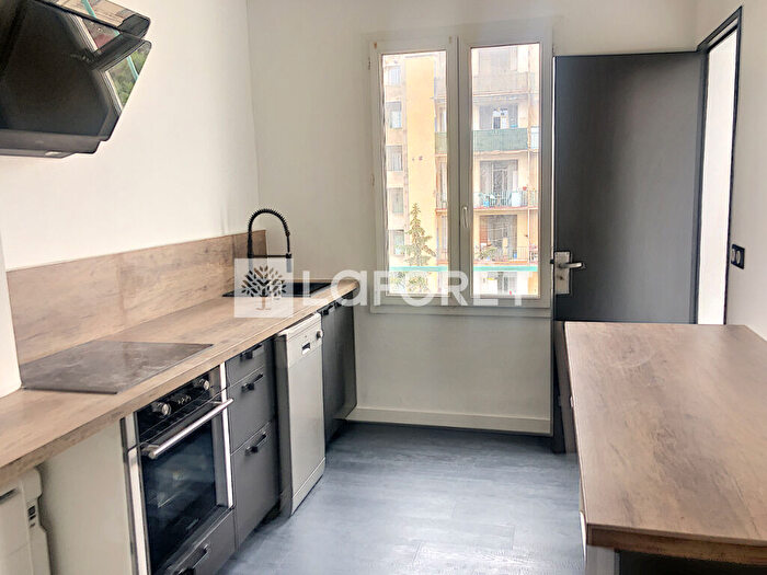 Appartement à louer - Marseille e , Baille - 4 pièces - 3 chambres