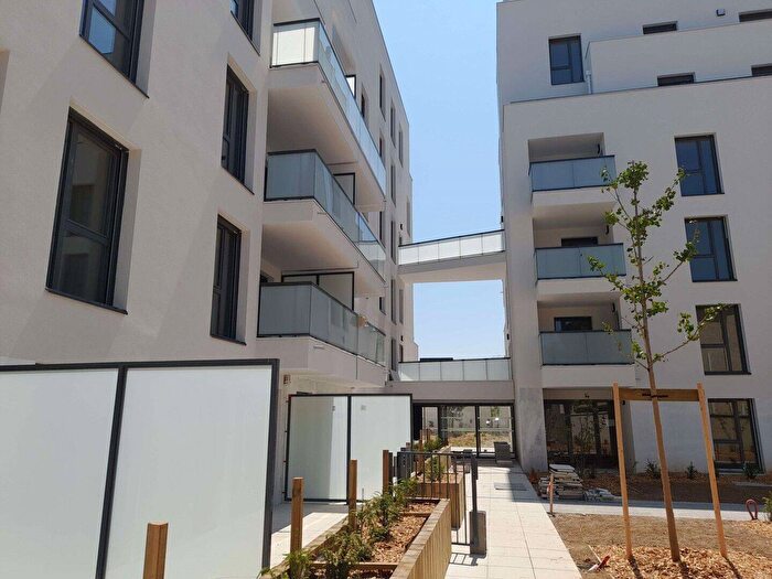 Appartement à louer - Cusset, Villeurbanne - 3 pièces - 2 chambres