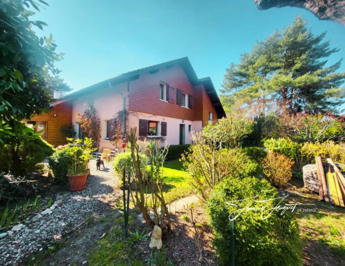 Maison à vendre - Saint-Jorioz - 9 pièces - 5 chambres