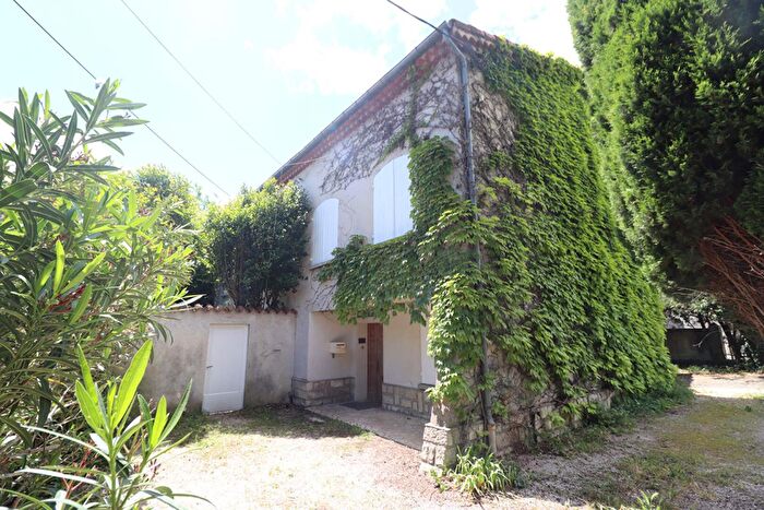 Maison 10 pièces à vendre - Villeneuve-lès-Avignon, Centre-ville, Stade