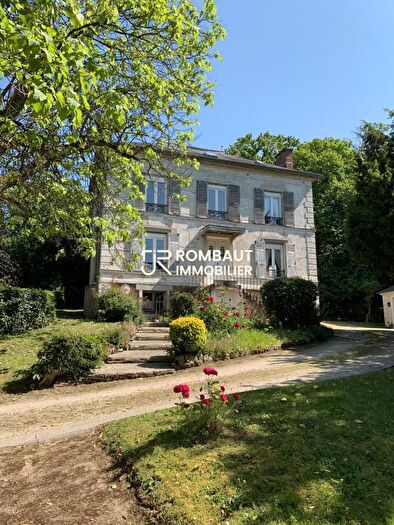 Maison 9 pièces à La Celle-Saint-Cloud, Le Bourg, à vendre