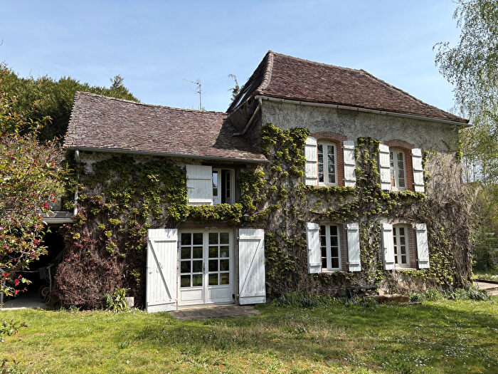 Maison à vendre - Coussac-Bonneval - 5 pièces - 3 chambres