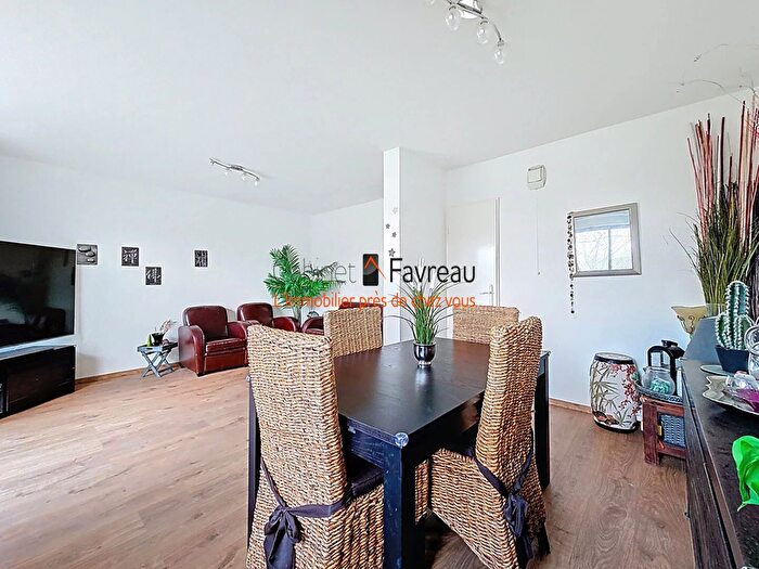 Appartement à vendre - Fresnes, Centre-ville - 4 pièces - 2 chambres