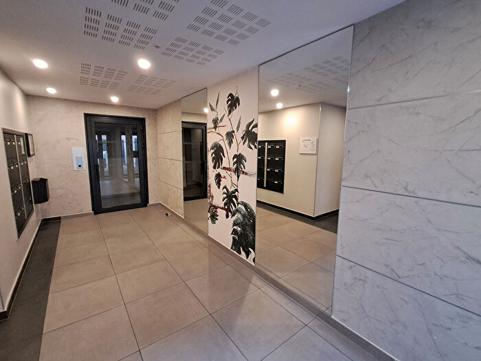 Appartement à vendre - Croissy-sur-Seine - 2 pièces - 1 chambre