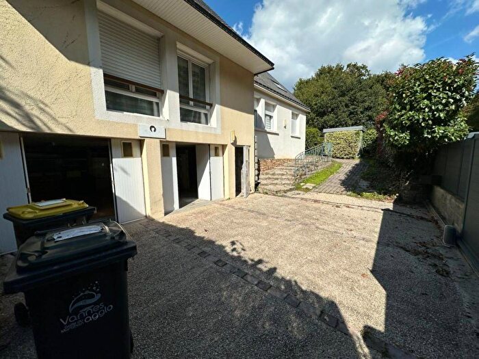 Maison à louer - Bernus-Kergypt-Keruzen-Campen, Vannes - 4 pièces - 3 chambres