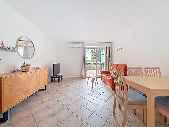 Le Cannet, Haut Cannet : Appartement 2 pièces à vendre