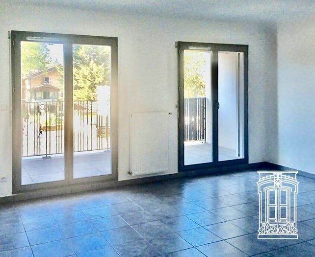 Neuville-sur-Saône - Appartement 3 pièces à louer